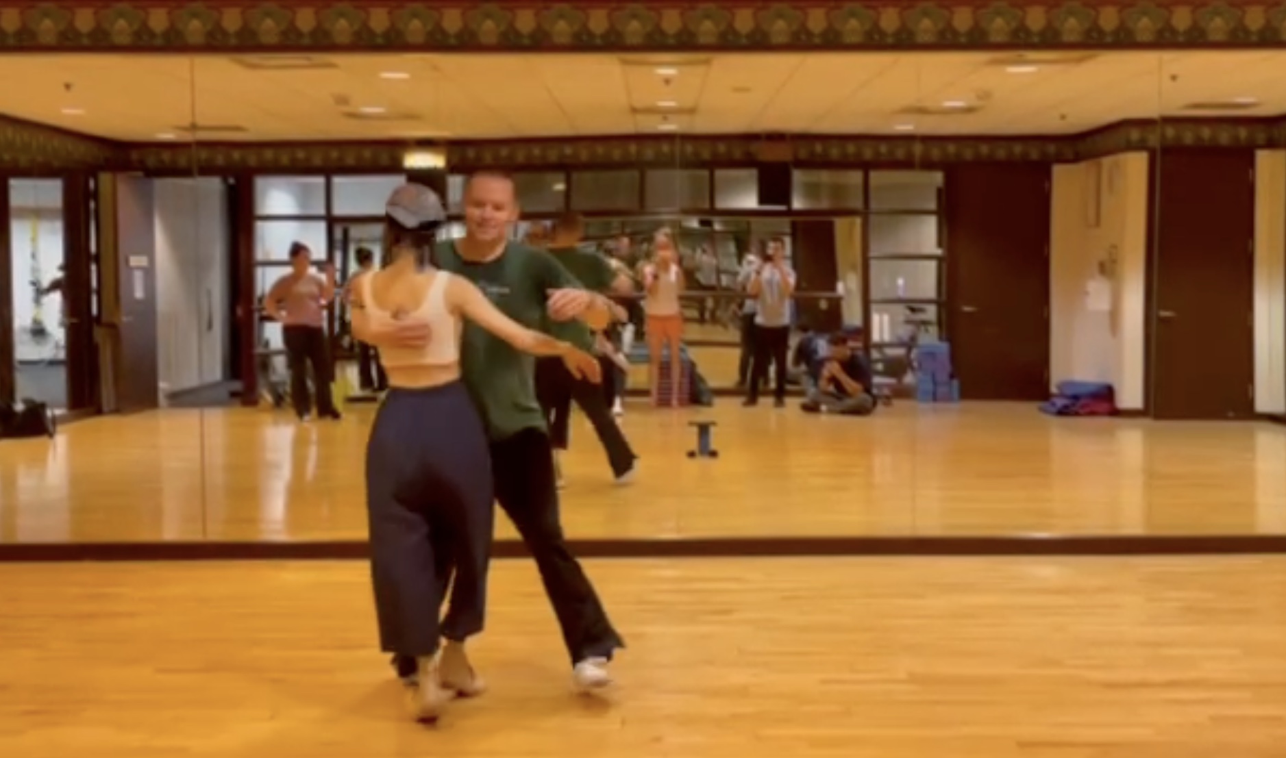 How To Learn East Coast Swing? Fun Dance Classes In Phoenix AZ