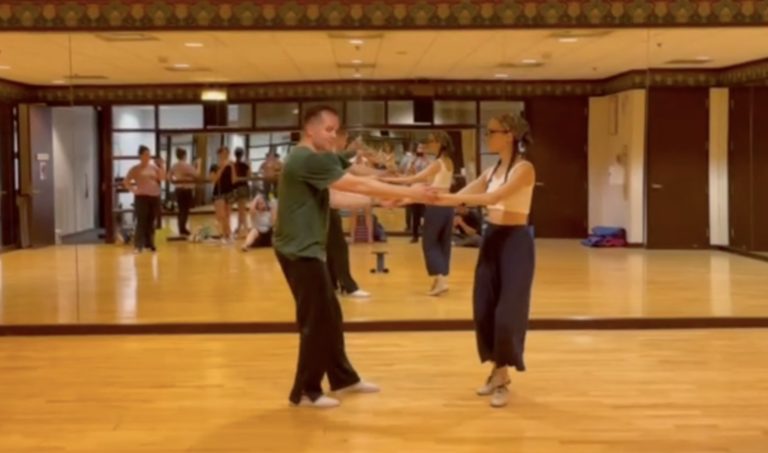 How To Learn East Coast Swing? Fun Dance Classes In Phoenix AZ